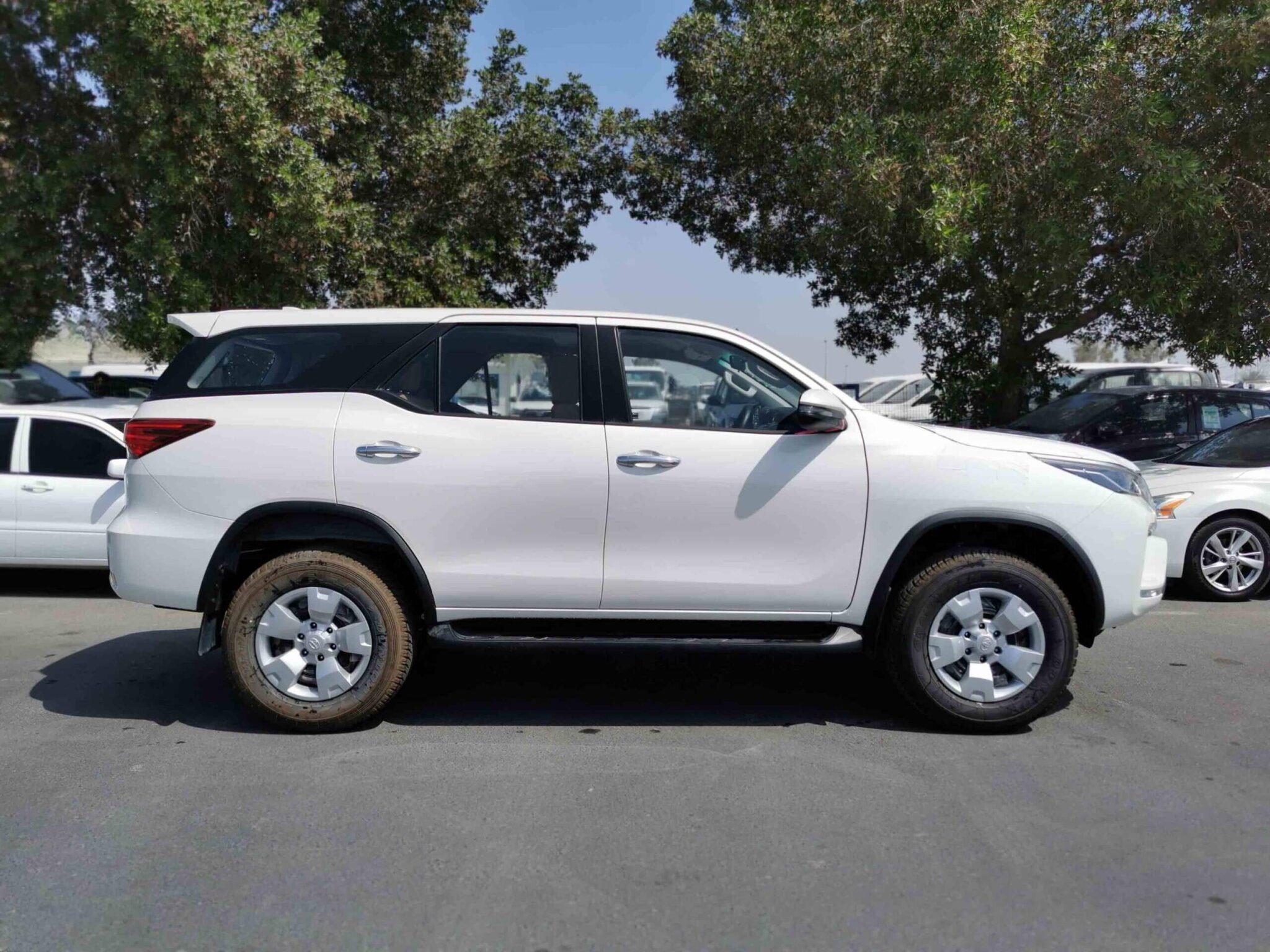 Toyota Fortuner 2022 SRS SR5 4WD SUV | Monstro Hard