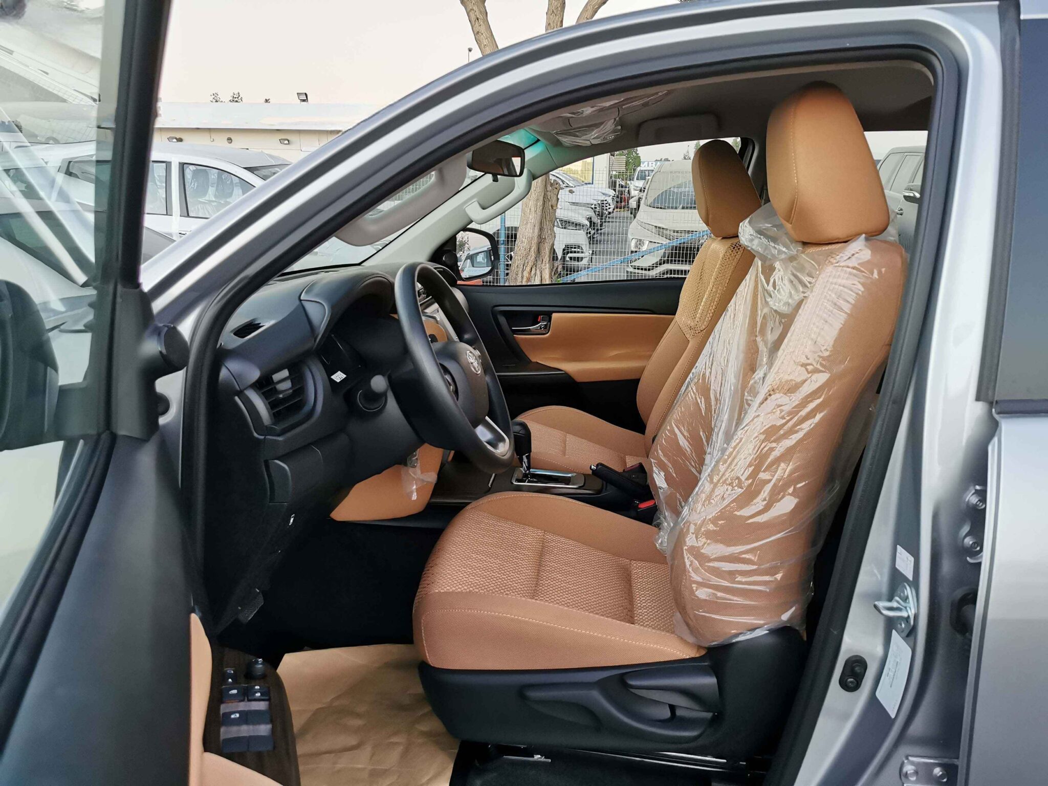 Toyota Fortuner 2022 TGN156 2022 2.7P Silver | Monstro Hard