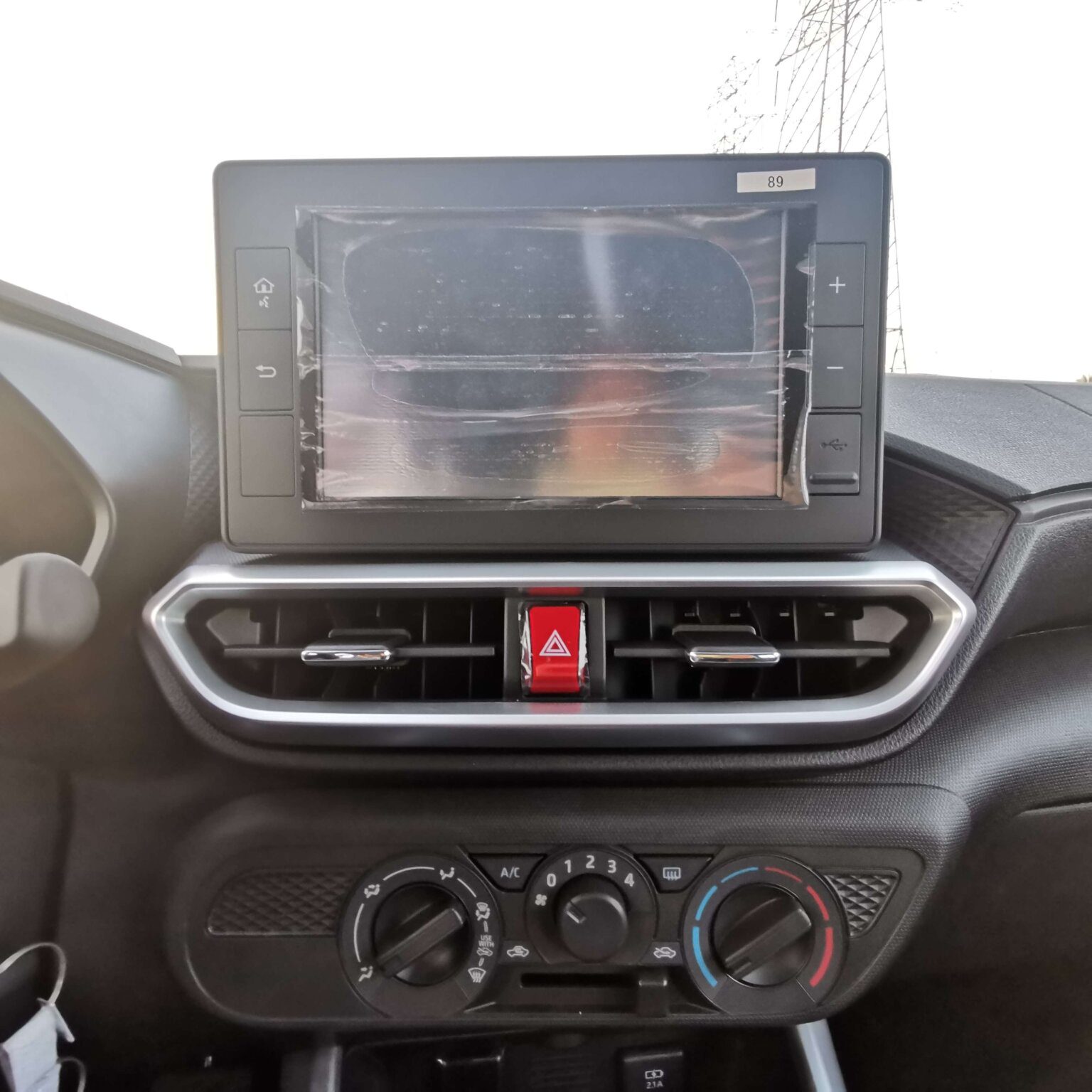 Toyota Raize G 2022 1.0P Red — Monstro Hard