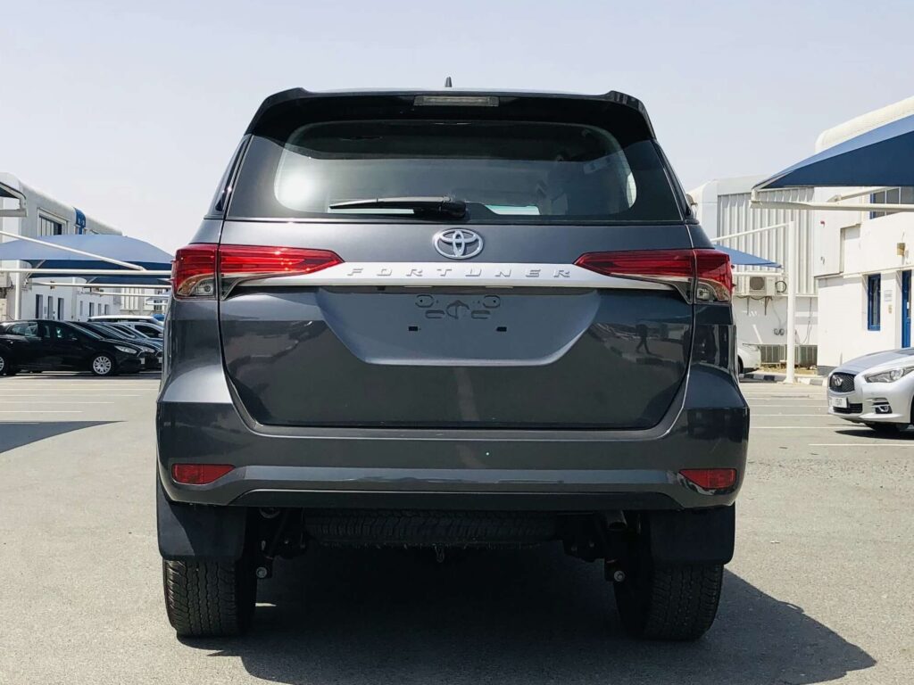 Toyota Fortuner 2023 2.7P Grey — Monstro Hard